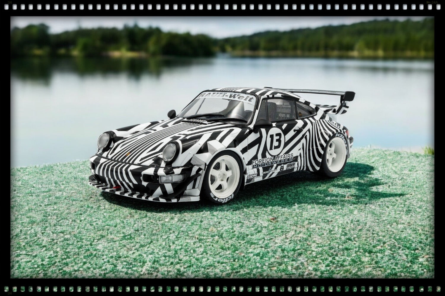Porsche RWB BODYKIT "THE ZEBRA" CAMOUFLAGE 2022 SOLIDO 1:18 – Exclusive-Hobbyshop