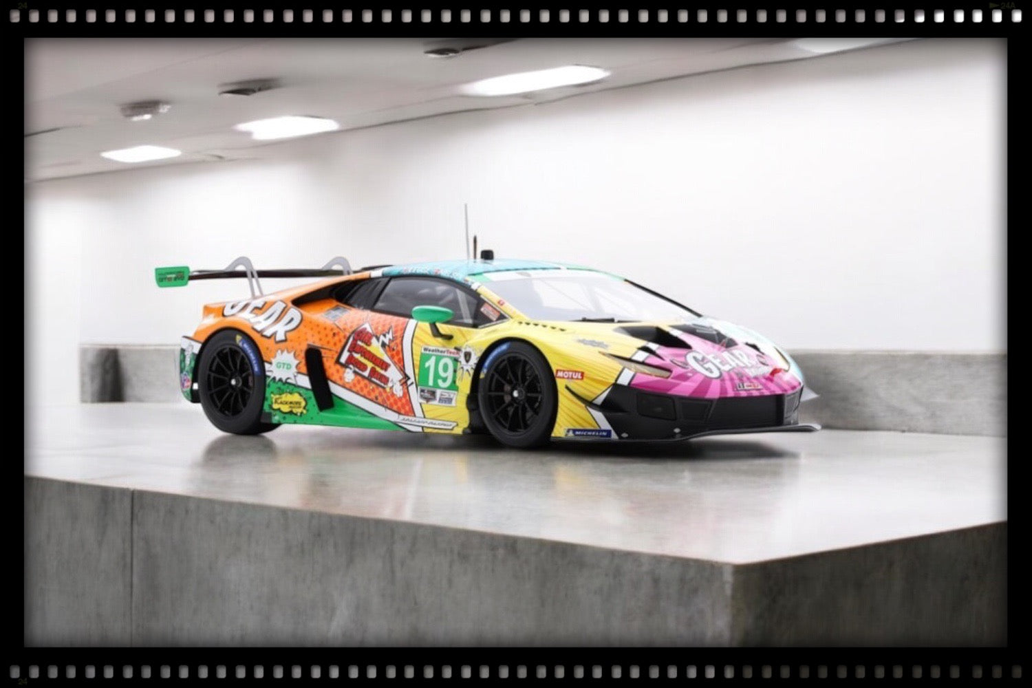 Lamborghini HURACAN GT3 EVO TEAM GEAR RACING BY GRT GRASSER N 19 24h D ...